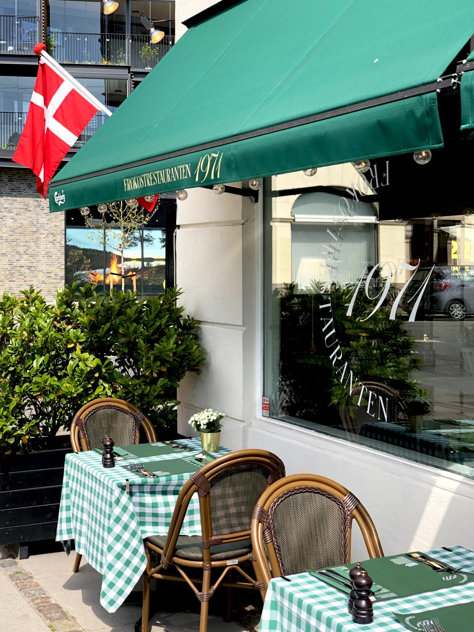 Ny dansk frokostrestaurant på Frederiksberg: Kom til smørrebrød på 1971